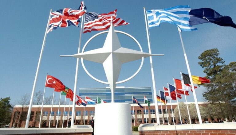 NATO'nun amacı, üye ülkeleri ve ittifakları - Evren Atlası